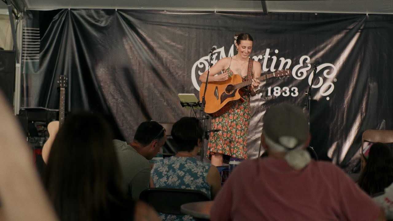 Cathy Ritter: Martin Guitar Stage at Yuengling Lagerplatz, Musikfest ...