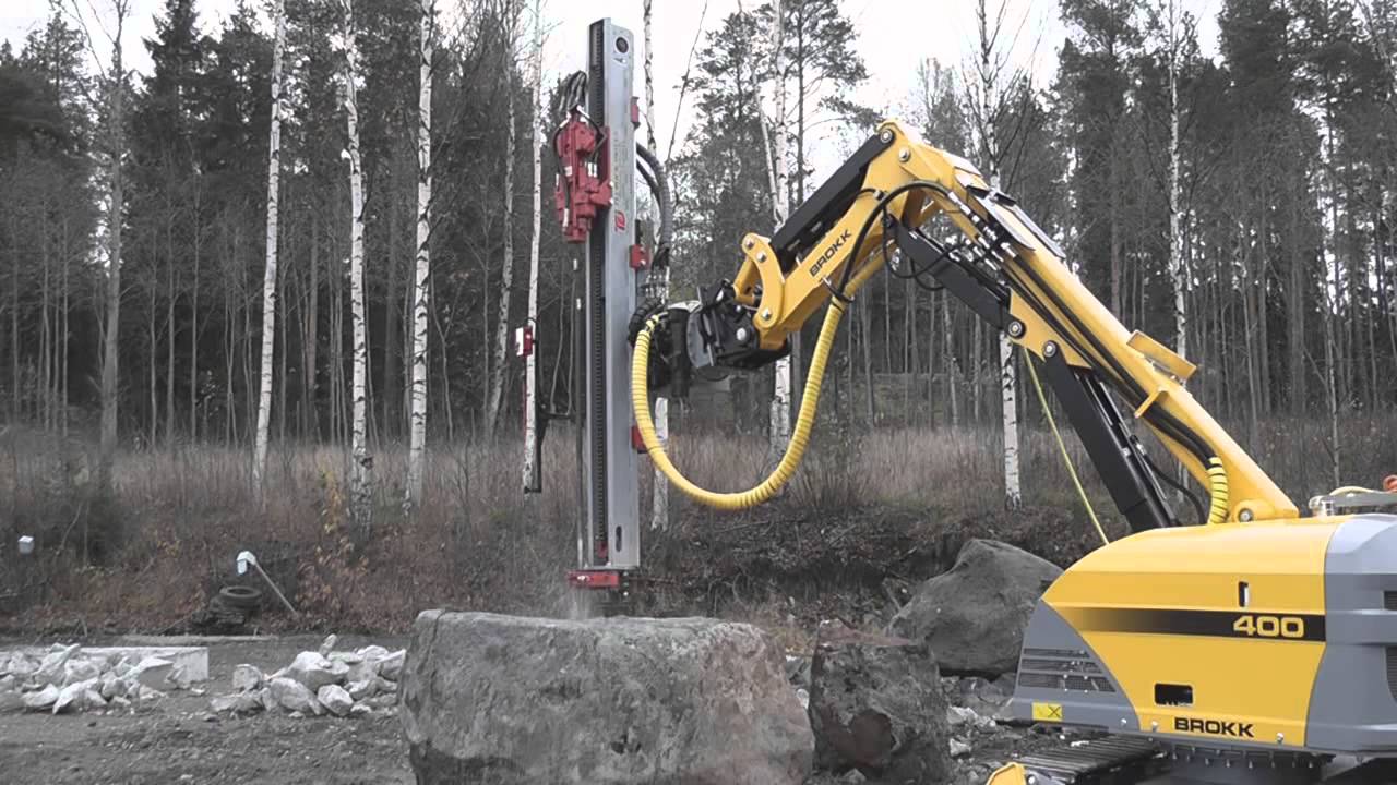 Brokk 400 with TEI MMB260 Drill - YouTube
