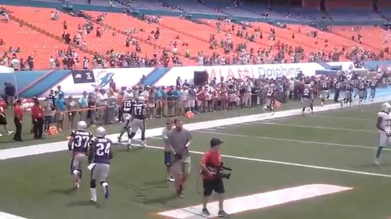 New England Patriots entrance @ Sun Life Stadium - YouTube
