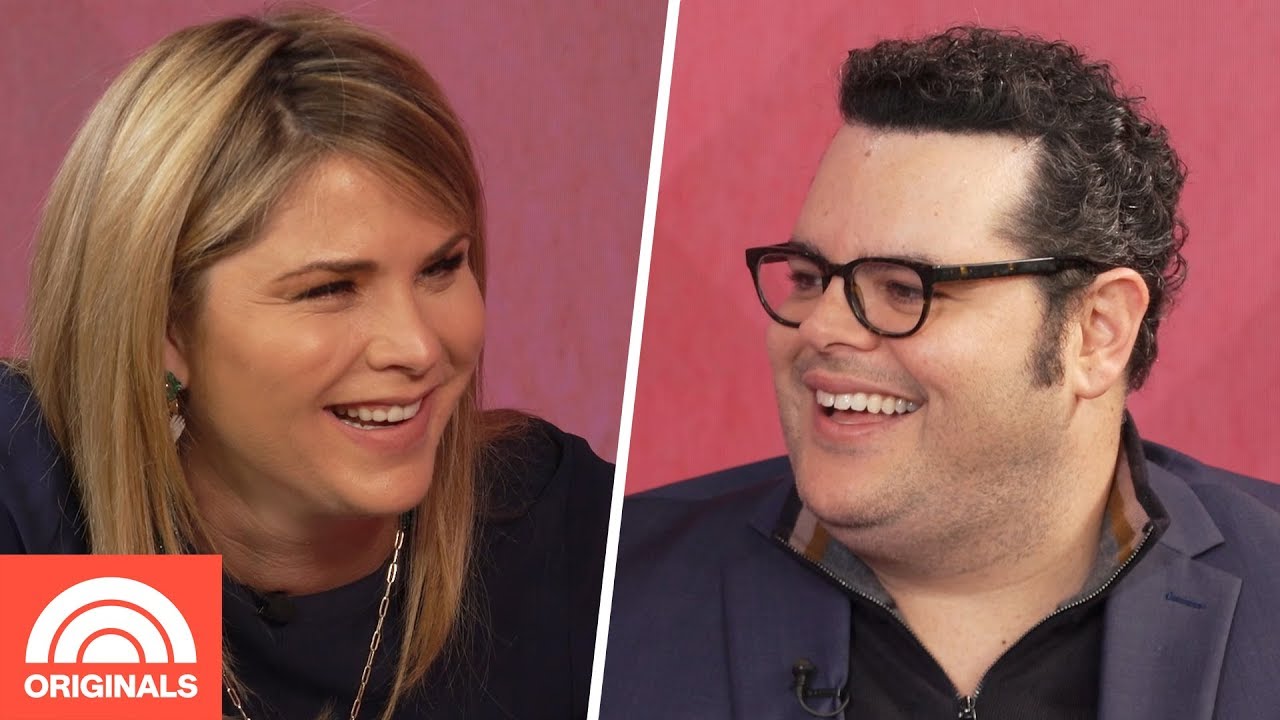 'Frozen' Star Josh Gad Shares The Reading Tradition He Started With His ...