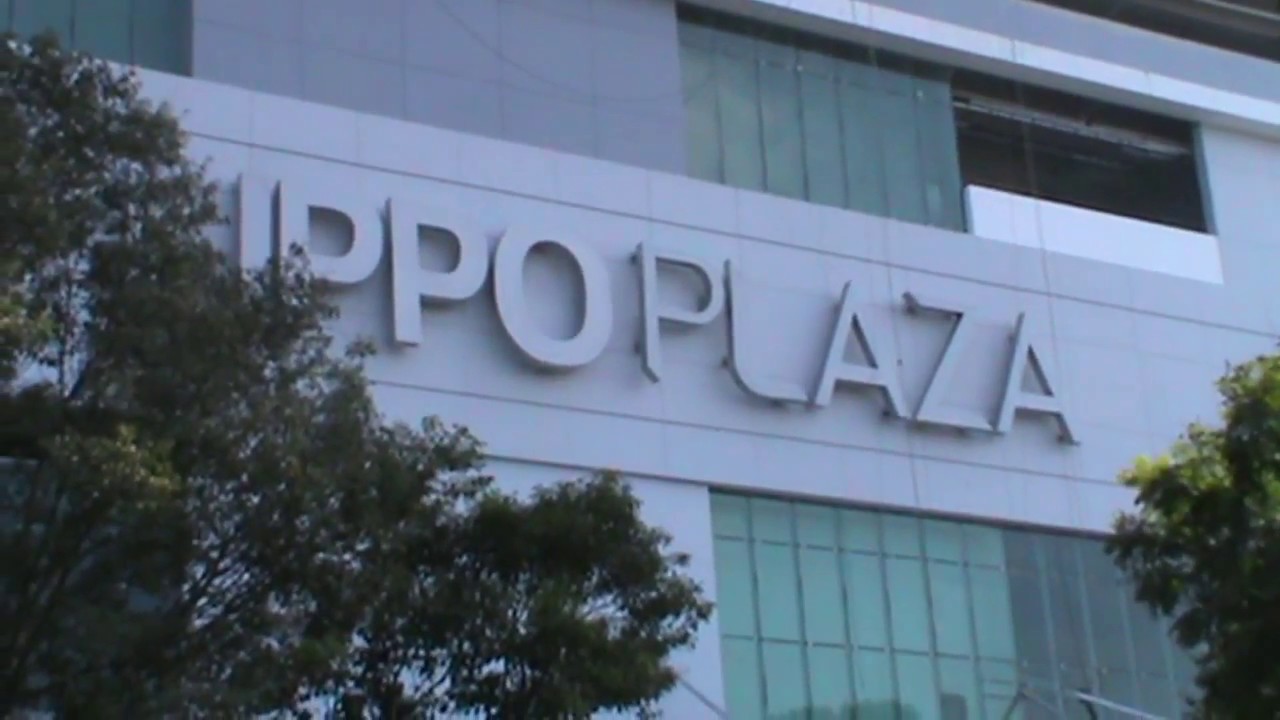 Grand Opening Lippo Plaza Jember - YouTube