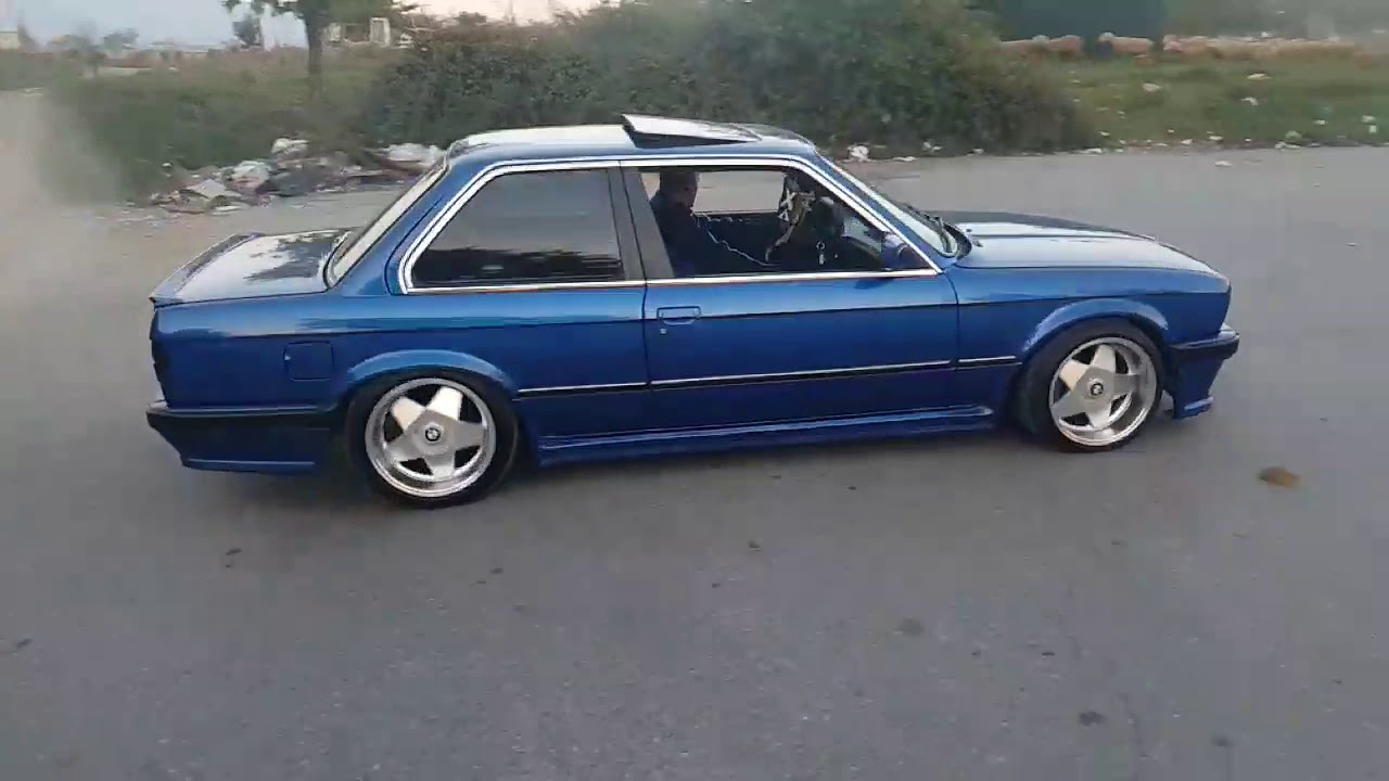 BMW E30 - YouTube