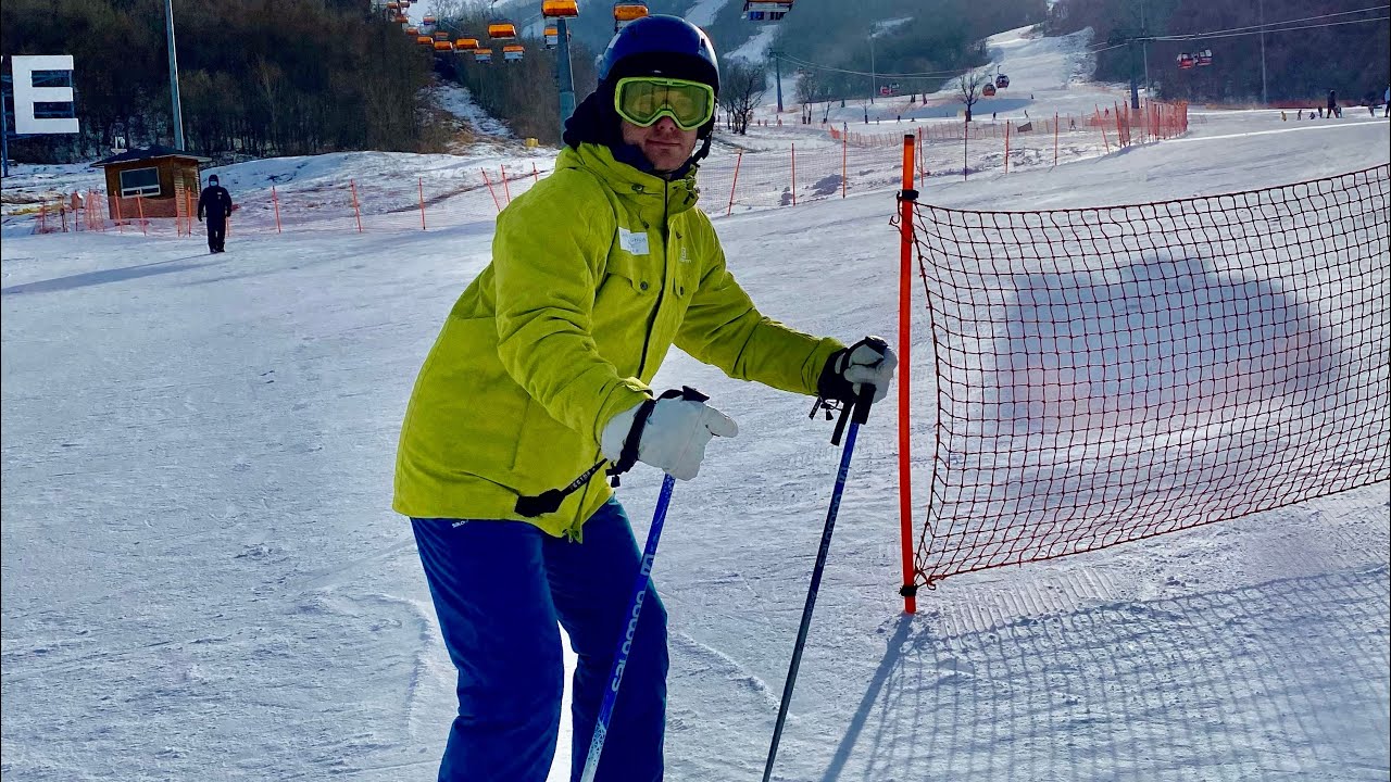 Skiing at Lake Songhua Resort - Jilin, China - YouTube