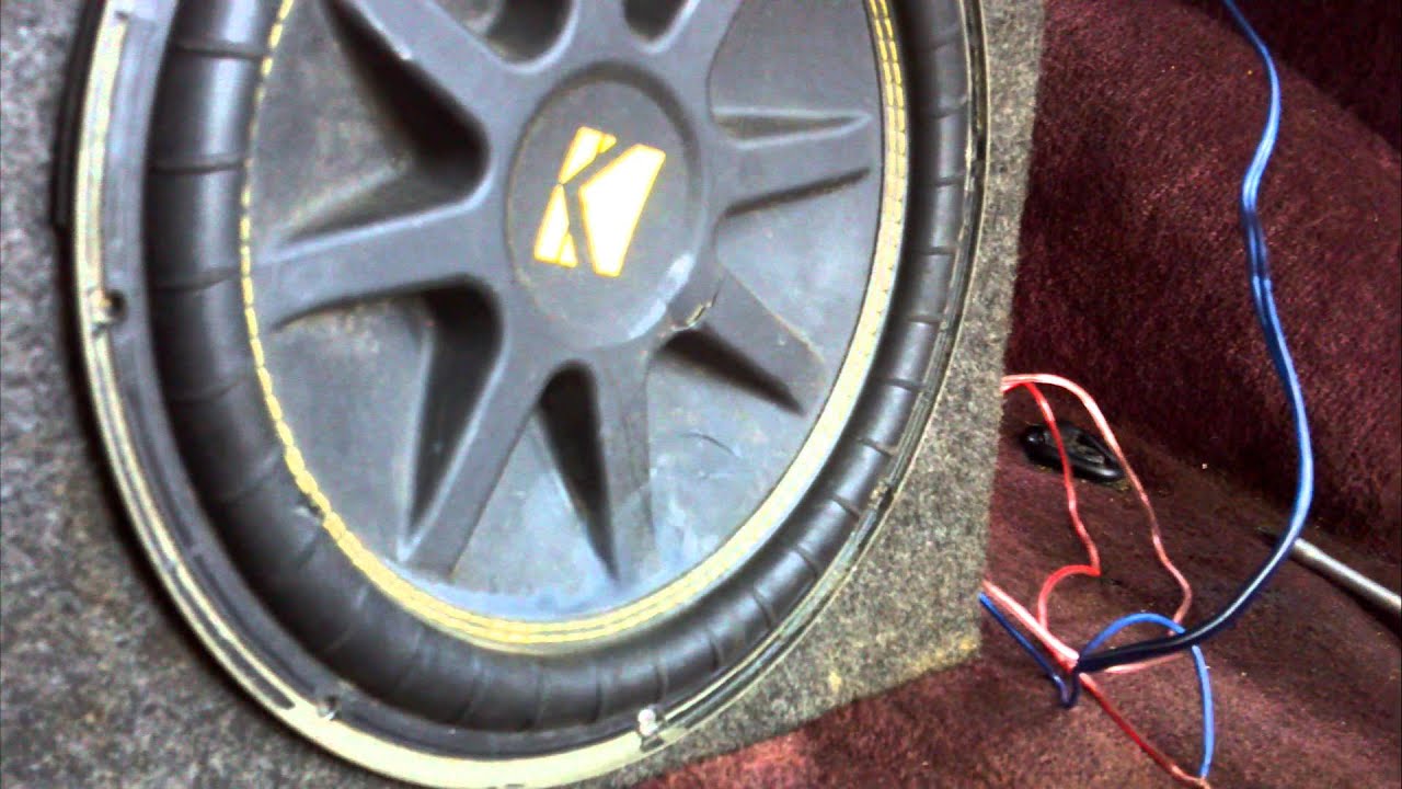 Kicker 12 boom on a 1000watt audiopipe amp - YouTube