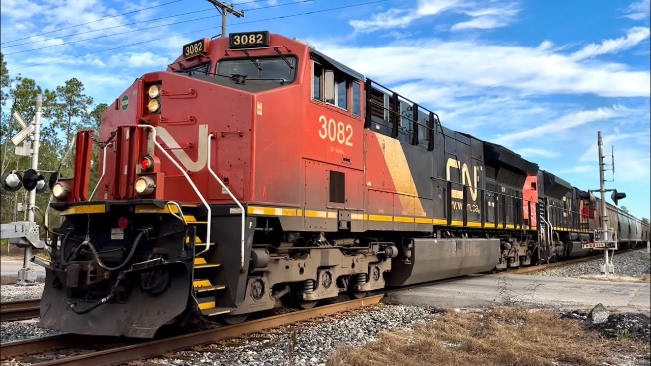 CN ET44AC 3082 Leads Loaded Potash CSX B241-01 at Crawford, FL - YouTube