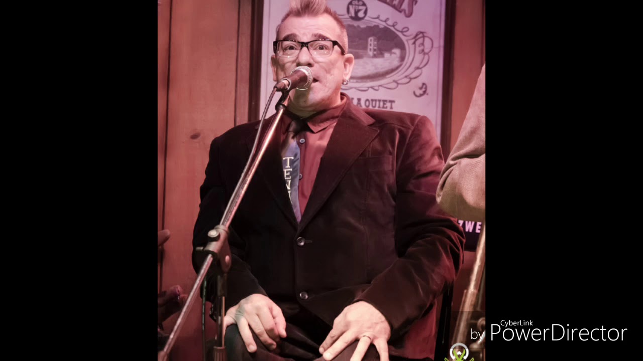 Isidro Arenas - Pensar tan solo en tí - YouTube