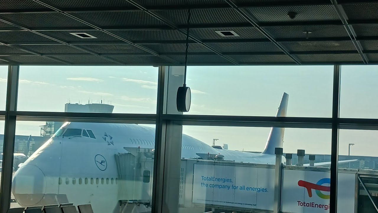 Lufthansa Boeing 747-830 (D-ABYH) Waiting for Departure from Frankfurt ...