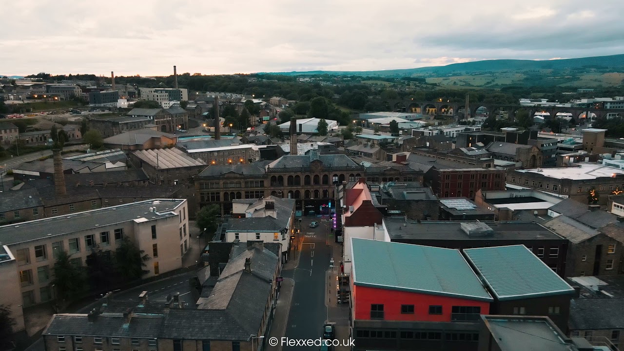 [4K] Aerial Footage - Burnley Town Centre - YouTube