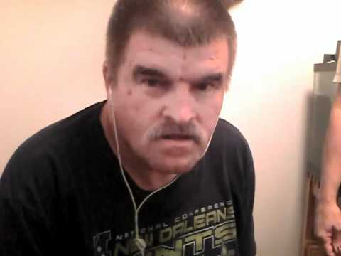 Scary pop up reaction - YouTube