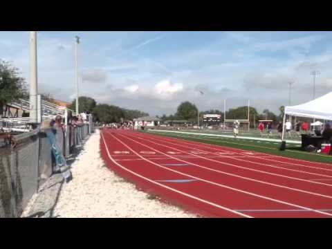 50 year old 100 meter dash - YouTube