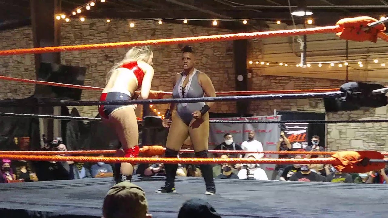 Raychell Rose vs Vanity @ Mission Pro Wrestling (Clip) - YouTube