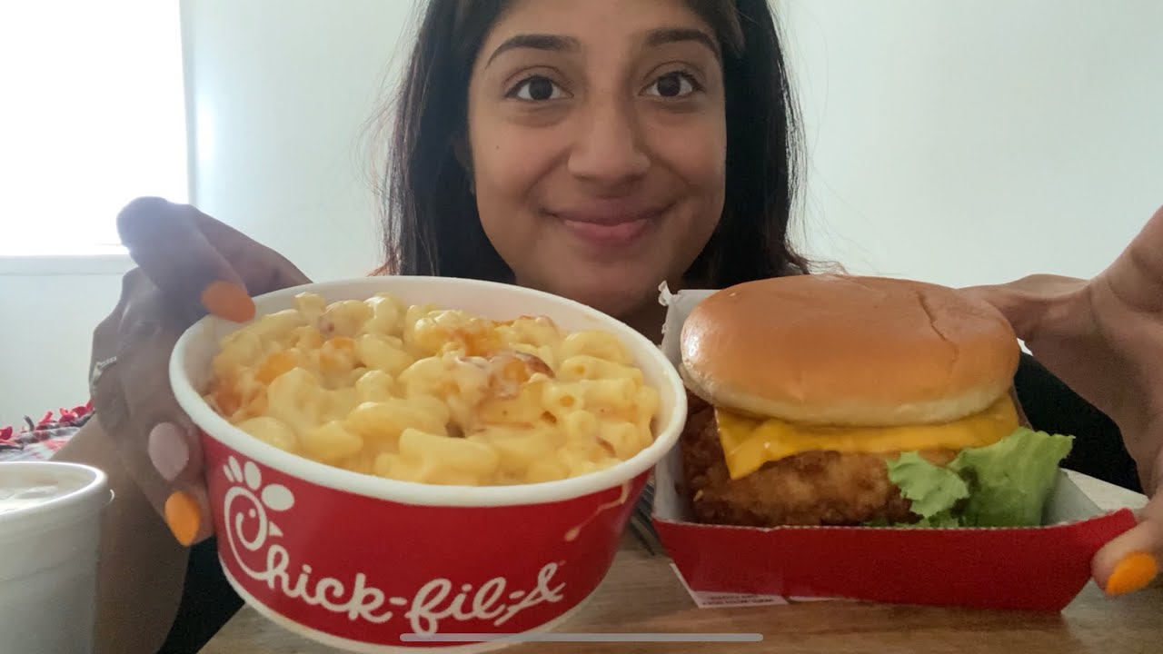 Chill-fil-A Spicy Deluxe Chicken Sandwich + Mack and Cheese Mukbang ...
