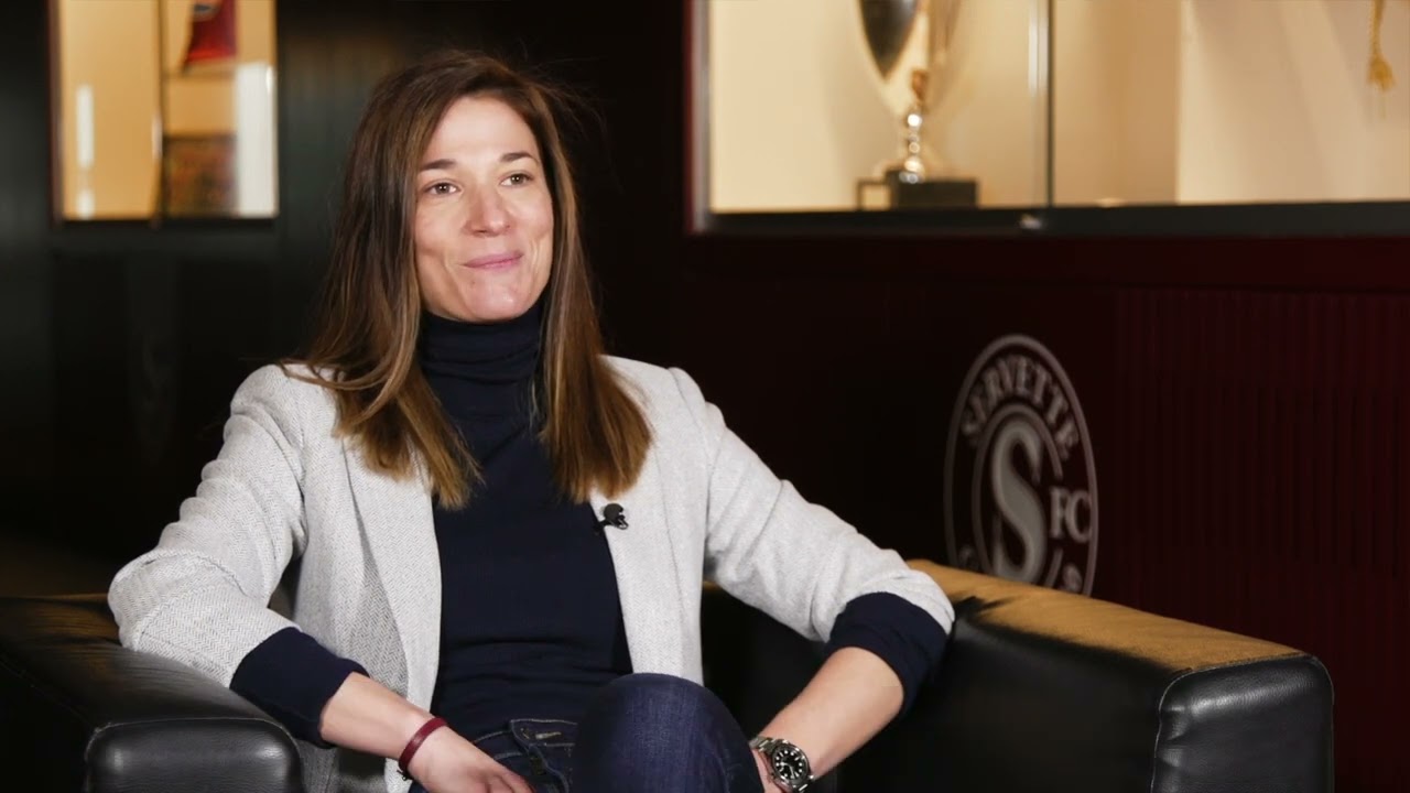 Axa Women's Super League Player 2021: Siegerinterview mit Sandy Maendly ...