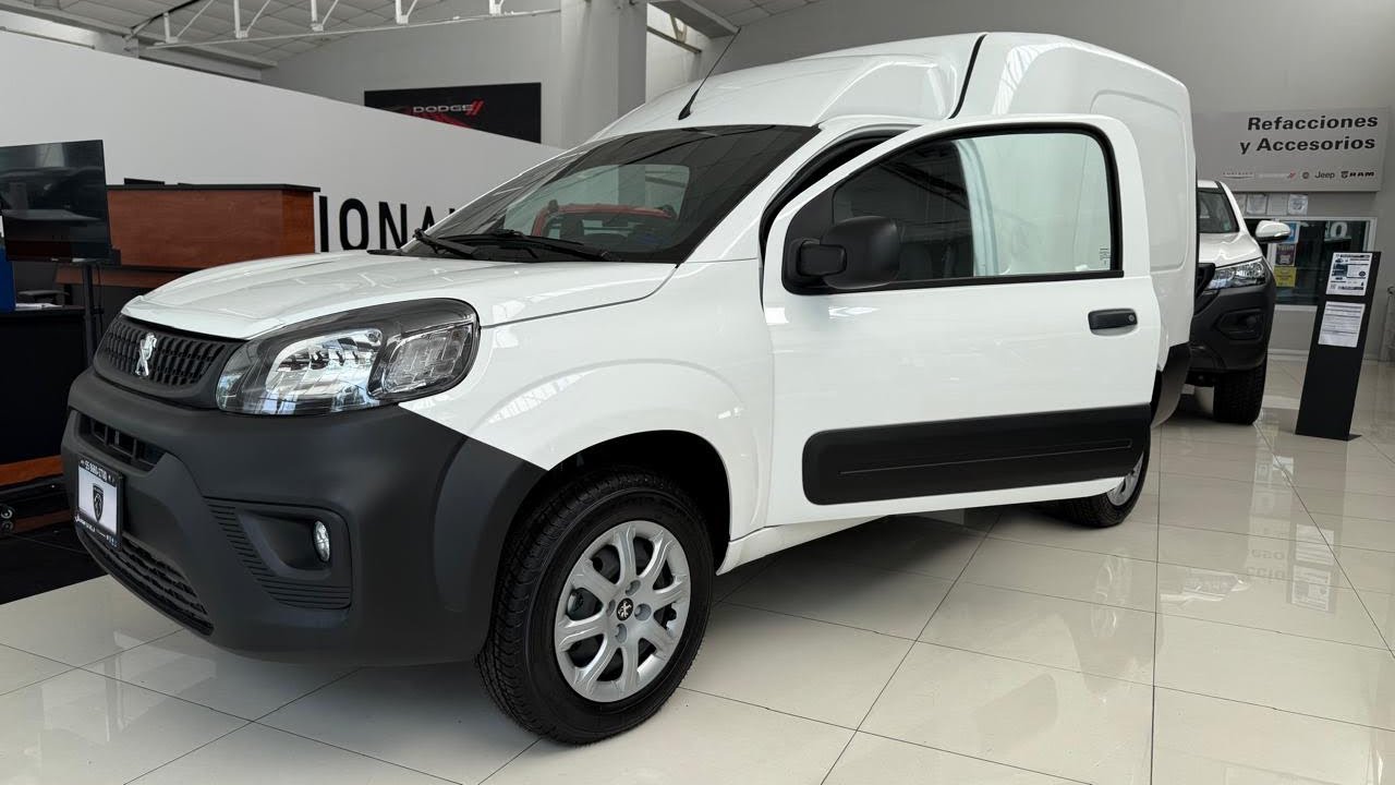 🚐 Nueva Peugeot Partner Rapid 2025 | Tu socio ideal de trabajo - YouTube