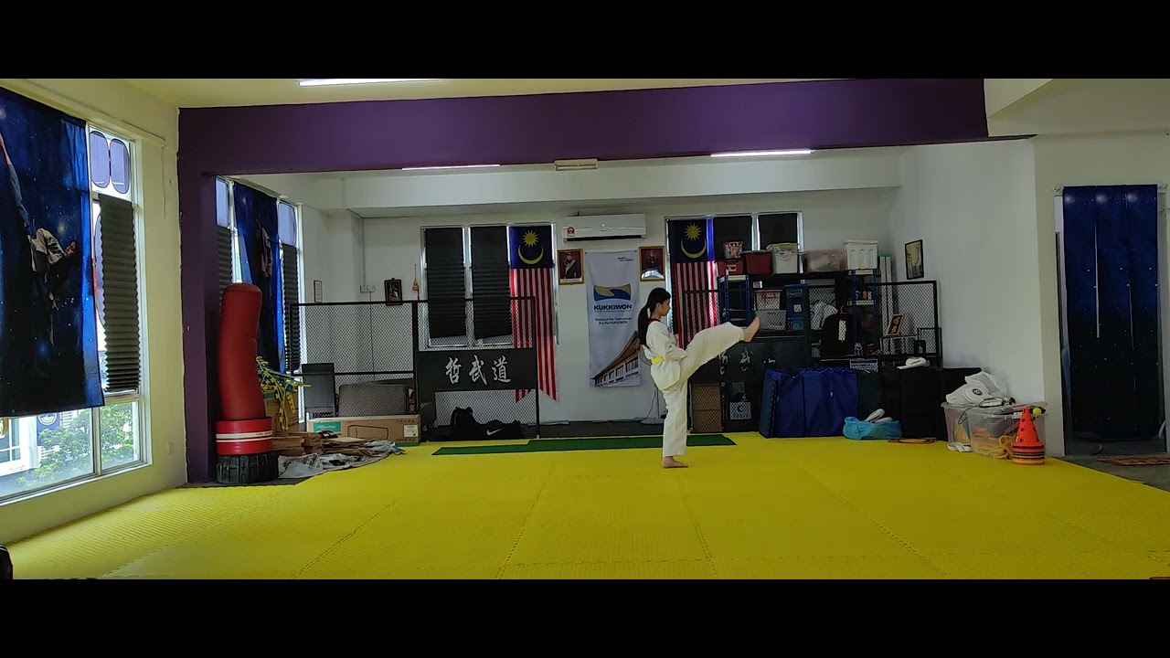 Chan Kai Qing - Female - Individual - Taeguek 1 - YouTube