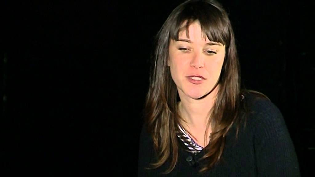 ERMELA TELI NE 'TAKIMET E KULTURES' NGA ELSA DEMO | ABC NEWS - YouTube