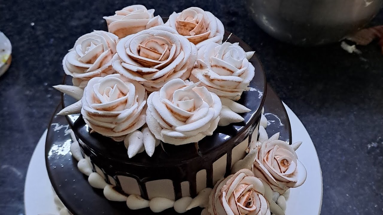 1.5 kg chocolate cake design watch full video 🙏 subscribe my channel ...