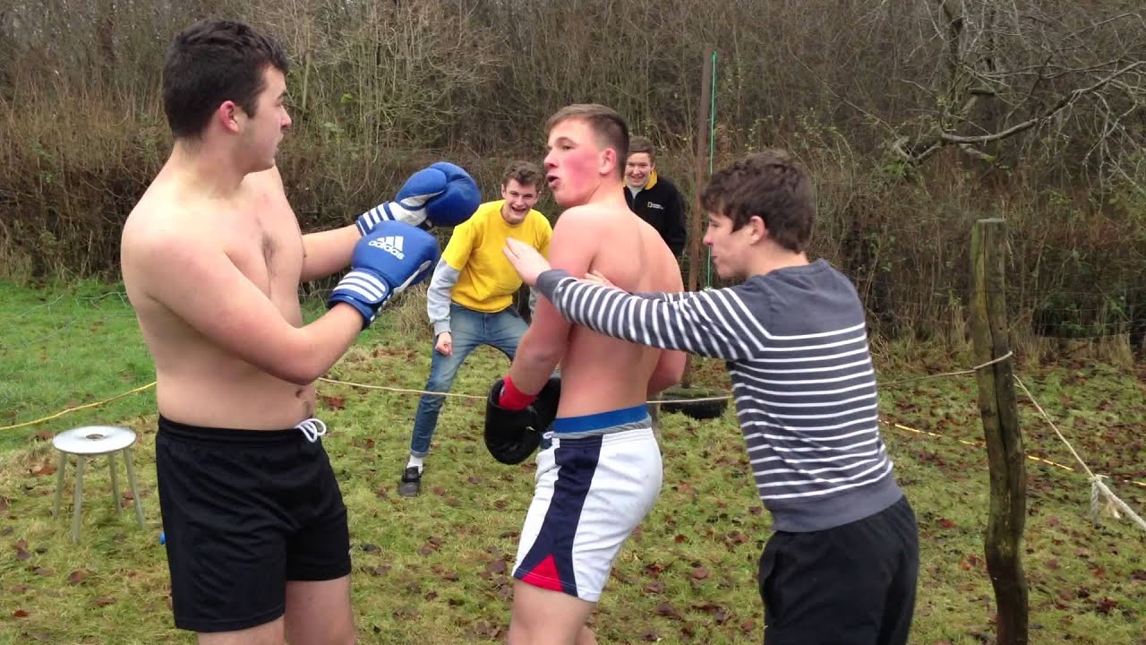 Bill vs Jae - Boxing - Crimbo Hereford 2K12 - YouTube