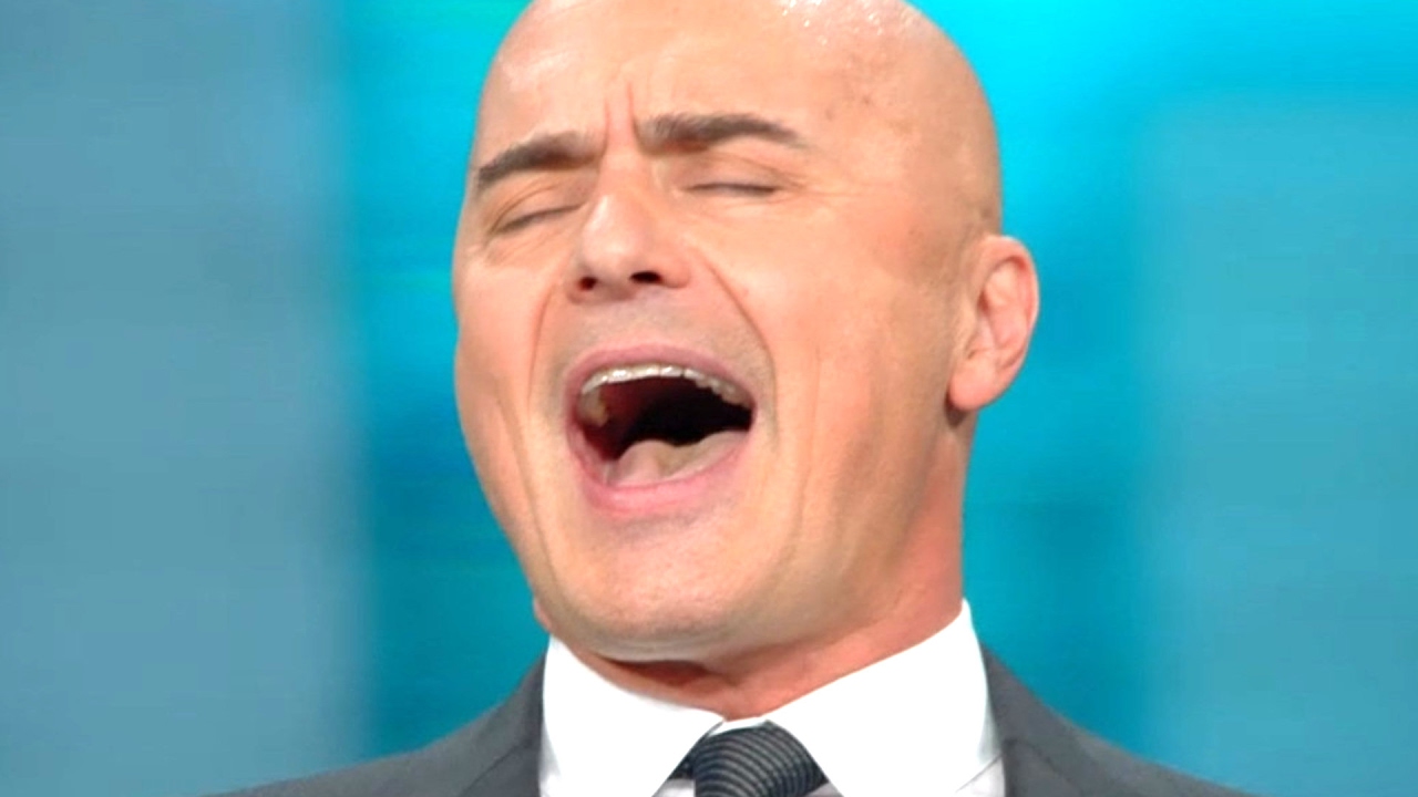 SANREMO 2017 LUCA ZINGARETTI MONTALBANO CANTA VITA SPERICOLATA DI VASCO ...