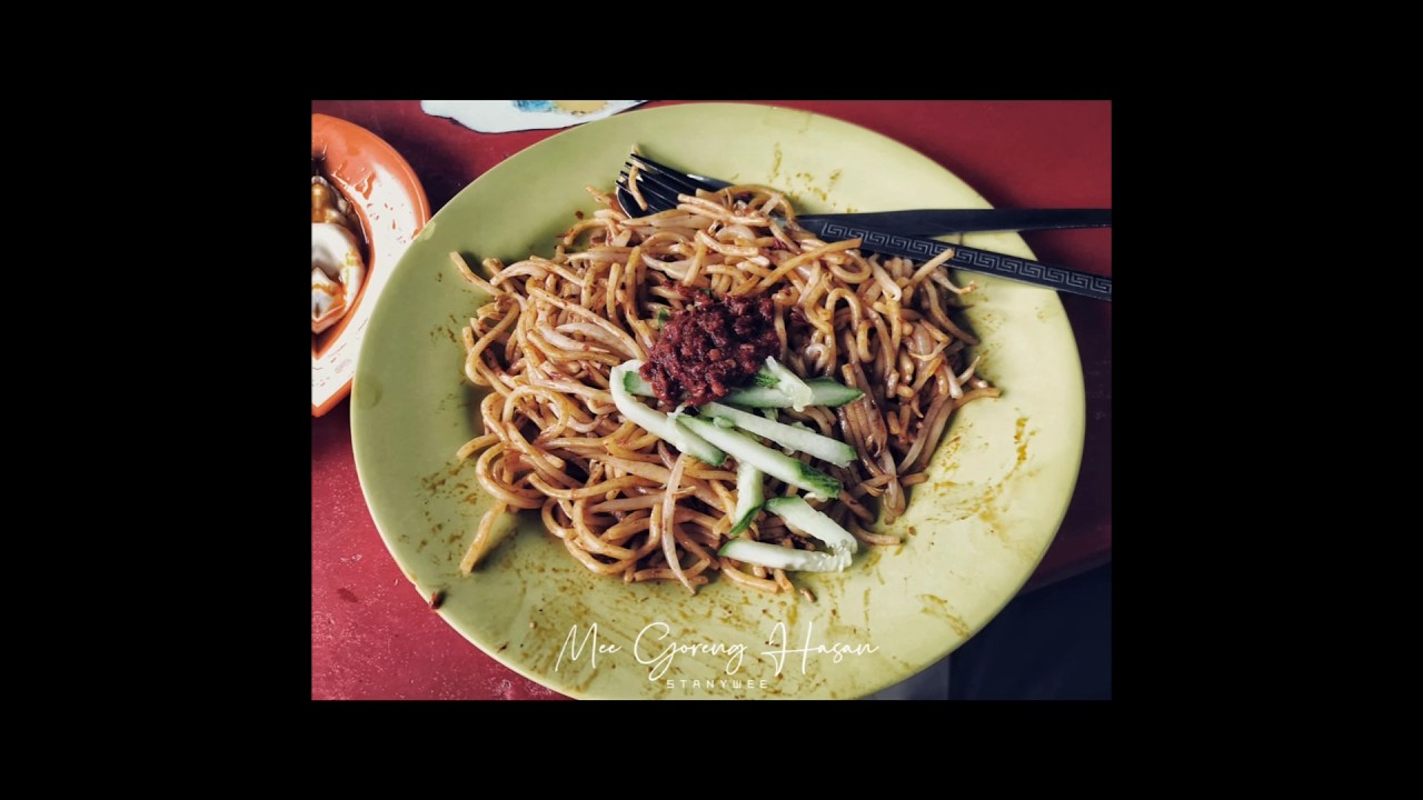 MEE BODOH - 马六甲三峇油炒面煎蛋Mee Goreng Hassan Tengkera @ Melaka - YouTube