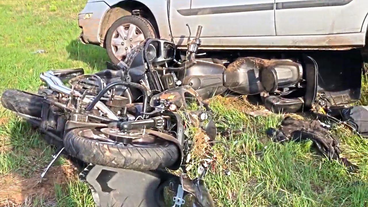 2 BIKES COMPLETELY DESTROYED | Epic and Crazy Motorcycle Moments Ep ...