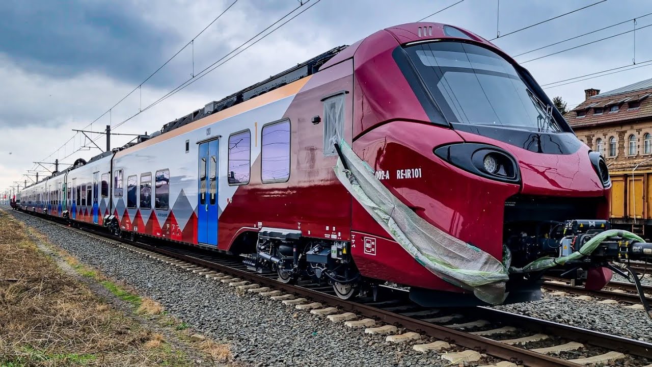 Alstom Coradia Stream R-E IR101 002 in Curtici / în Curtici - YouTube