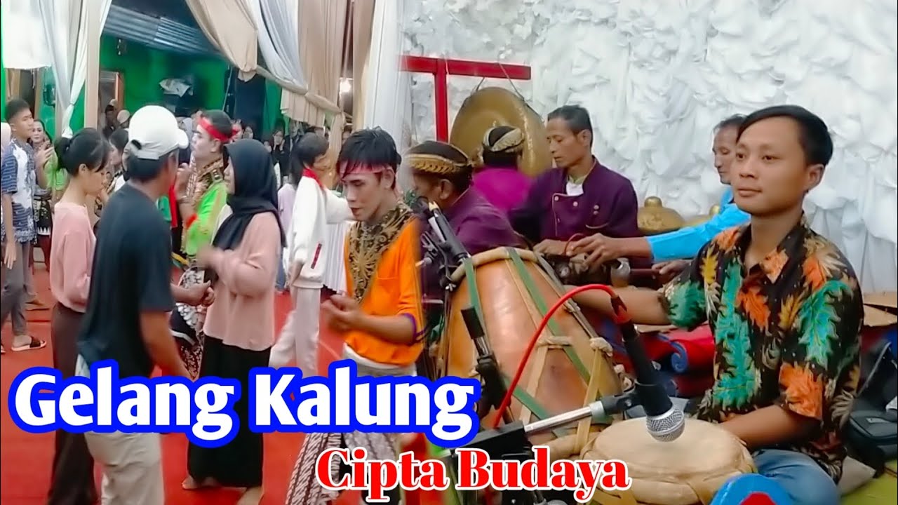 Gelang Kalung Lanjut Selendang Sutra Kuning//Cipta Budaya live: Cihonje ...