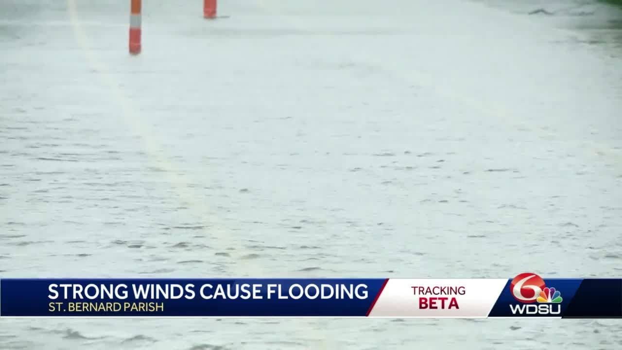 Beta brings coastal flooding to St. Bernard - YouTube