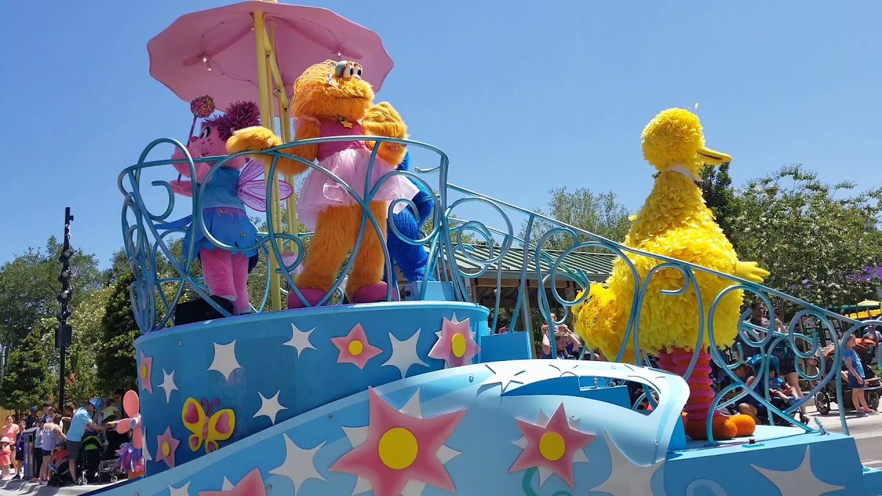 20190524 143456 Sesame Street Party Parade - YouTube