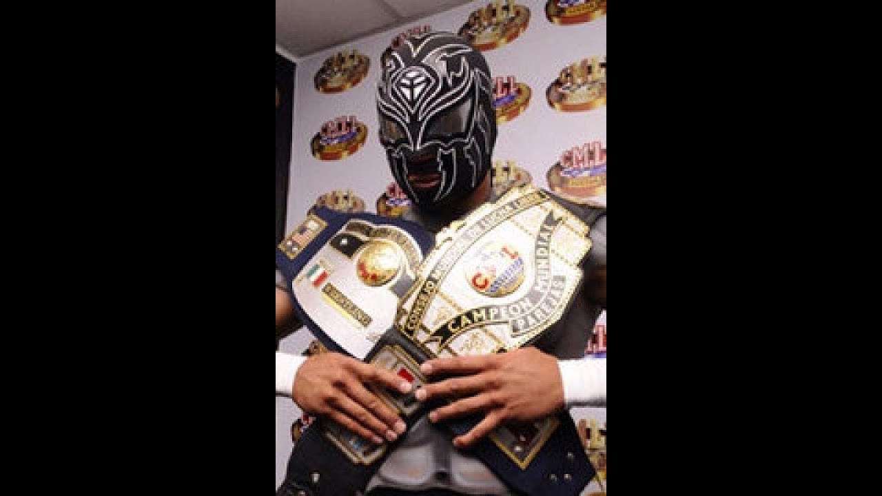 May XV : La Sombra vs. Jushin Thunder Liger 2/3 falls CMLL Universal ...