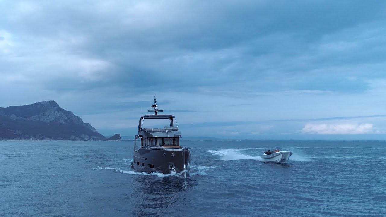 Travel fast on a slow yacht - YouTube