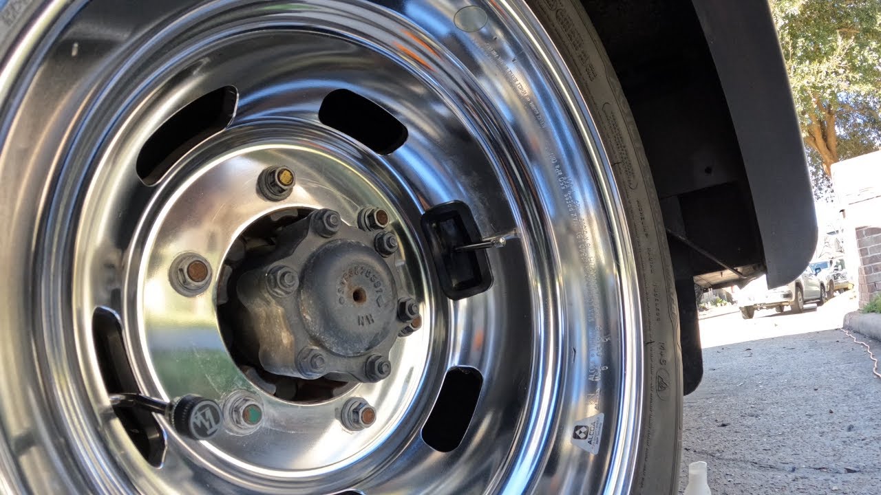 Borg Valve Stem Stabilizer Installation - YouTube