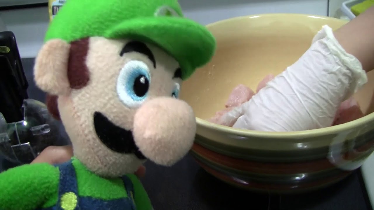 Cooking with Chef Luigi: Fried Chicken Nuggets - YouTube