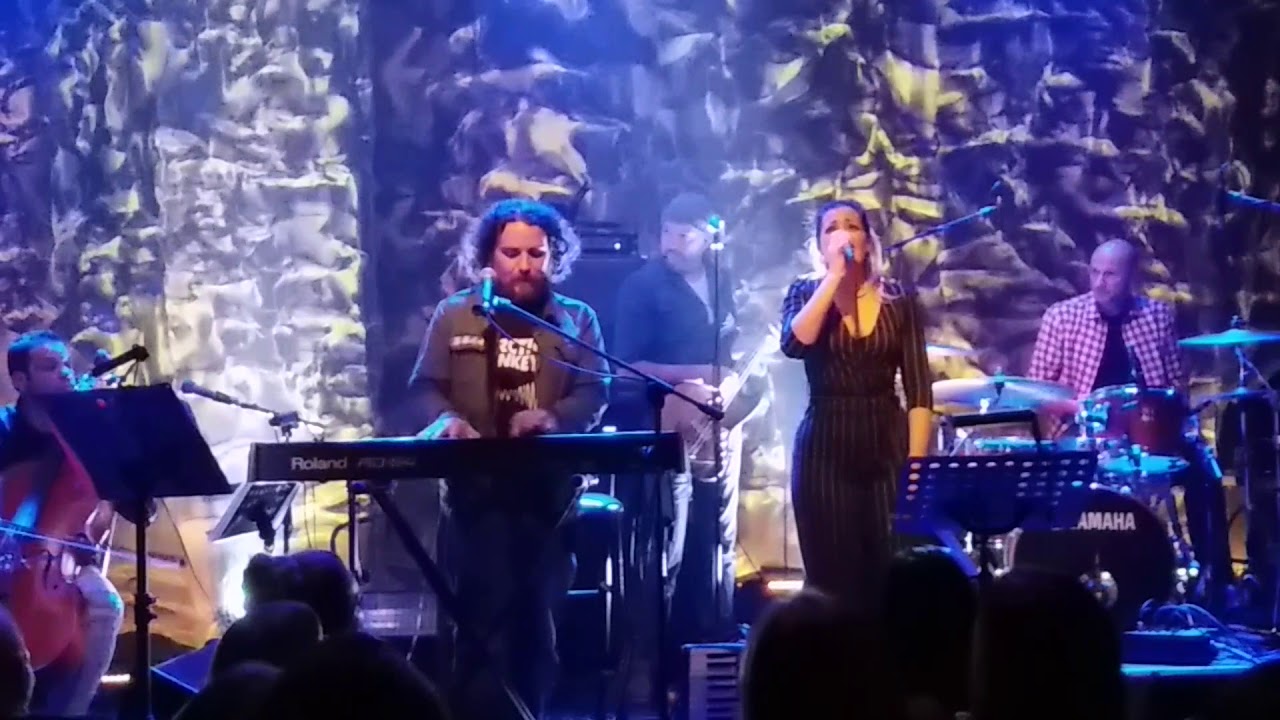 Δρογωσης Σταθης & Μποφιλιου Νατασσα-Πλατεια Ναυαρινου - YouTube