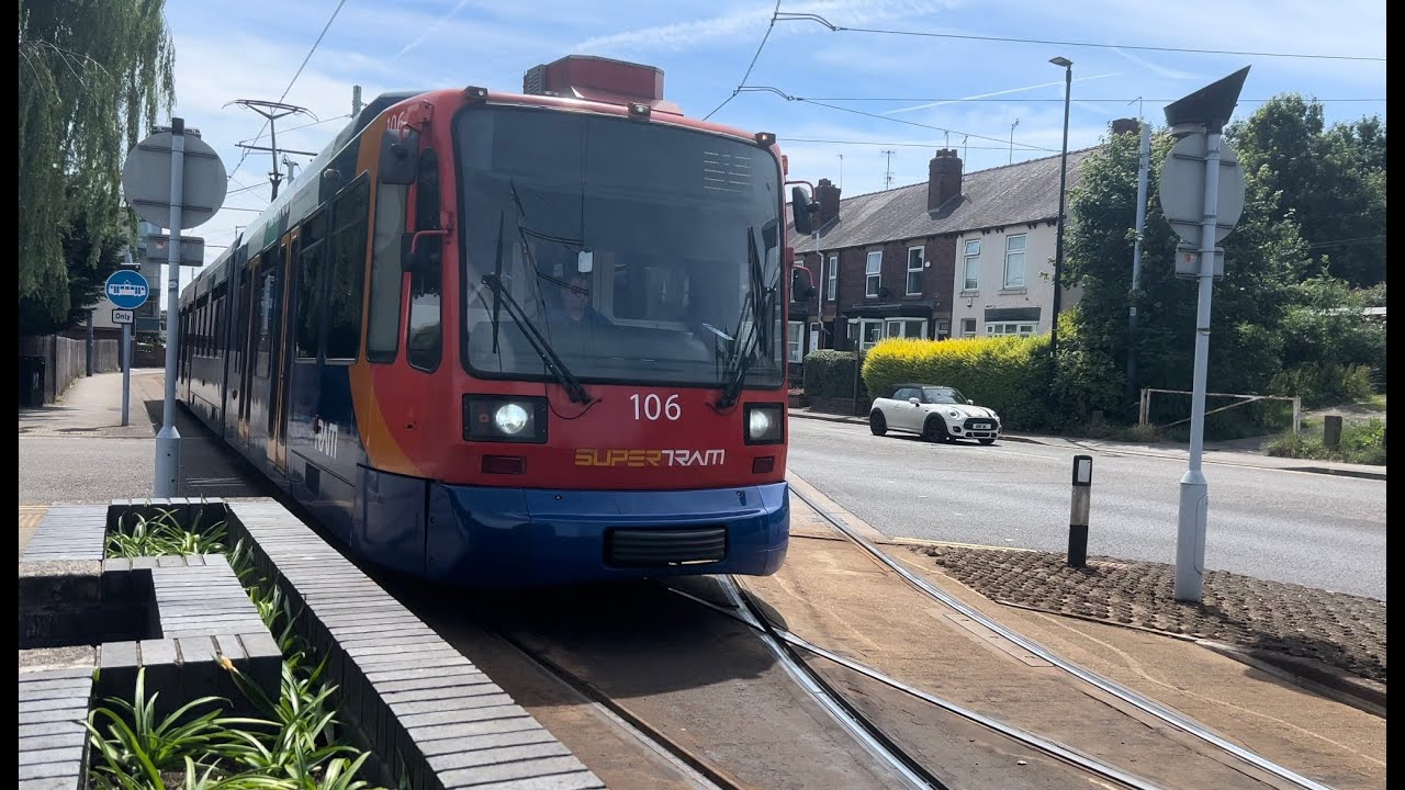 Sheffield Supertram 106 arrives into Middlewood with a Yellow Route ...