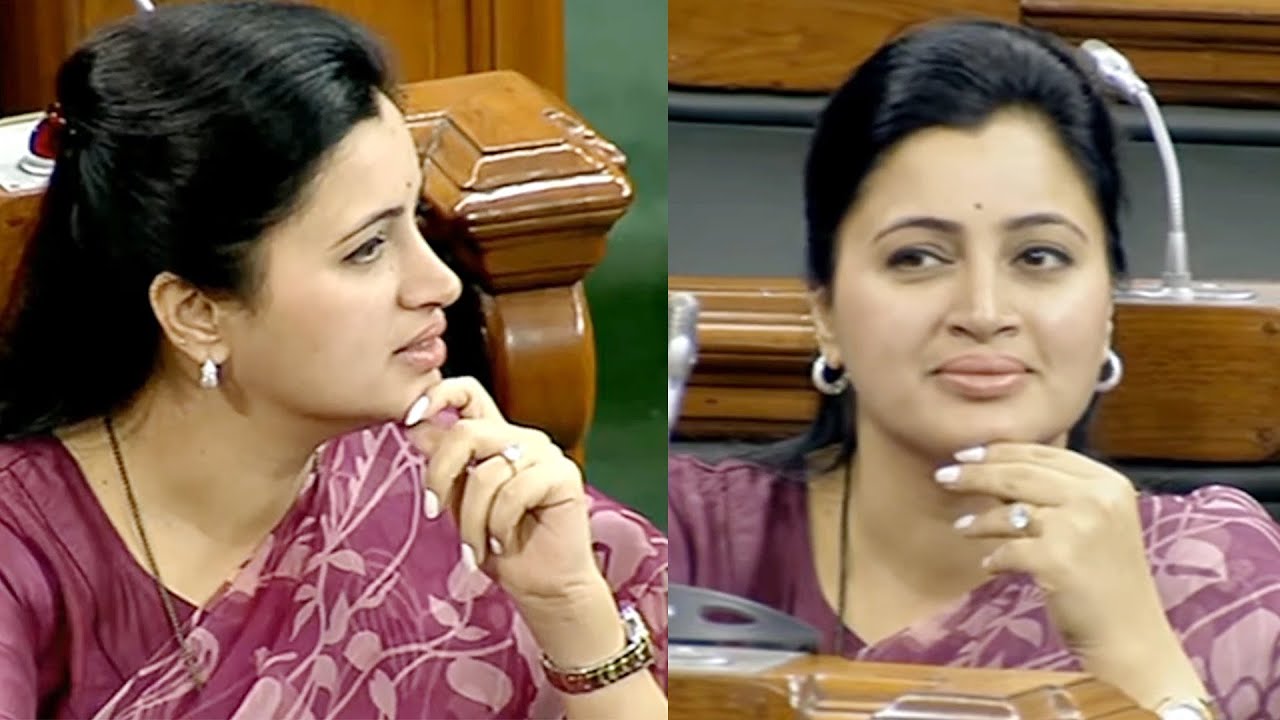 Actress MP Navneet Kaur Visuals At Lok Sabha Budget Session 2023 | MP Navneet Kaur | Qubetv News ...