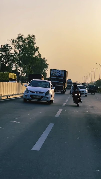 Oo Bhai ye kya ho gaya 🥹 #virel #trending #youtubeshorts #reels #motovlog #rider #shortsvideo ...