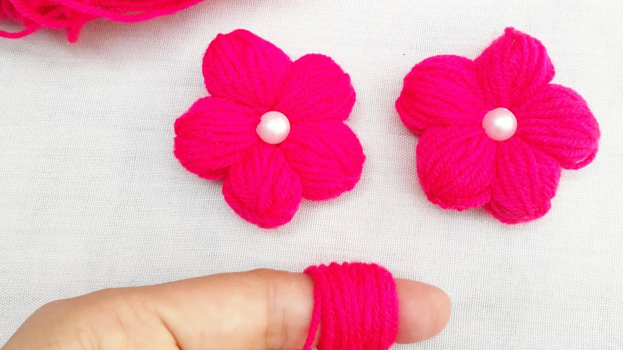 hand making flower easy woolen flower|| using finger || خوبصورت اور ...