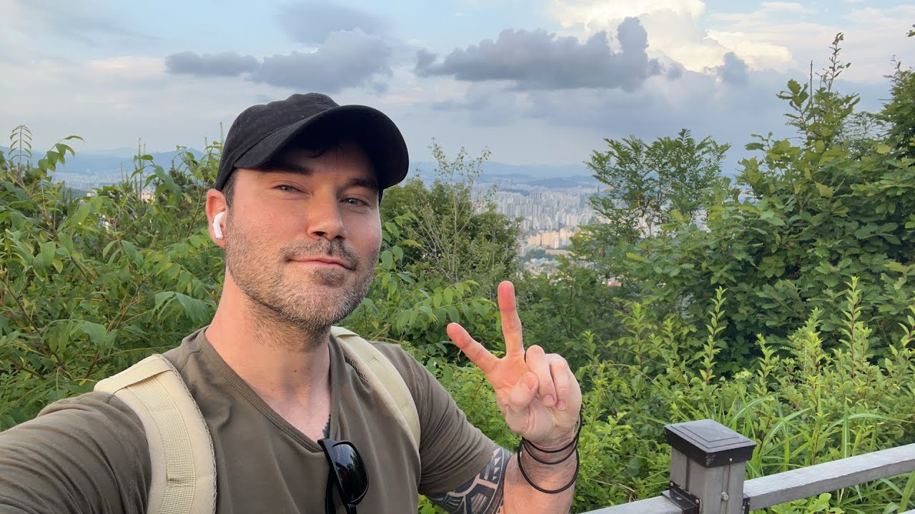 Lost in Seoul’s Mountains! - YouTube