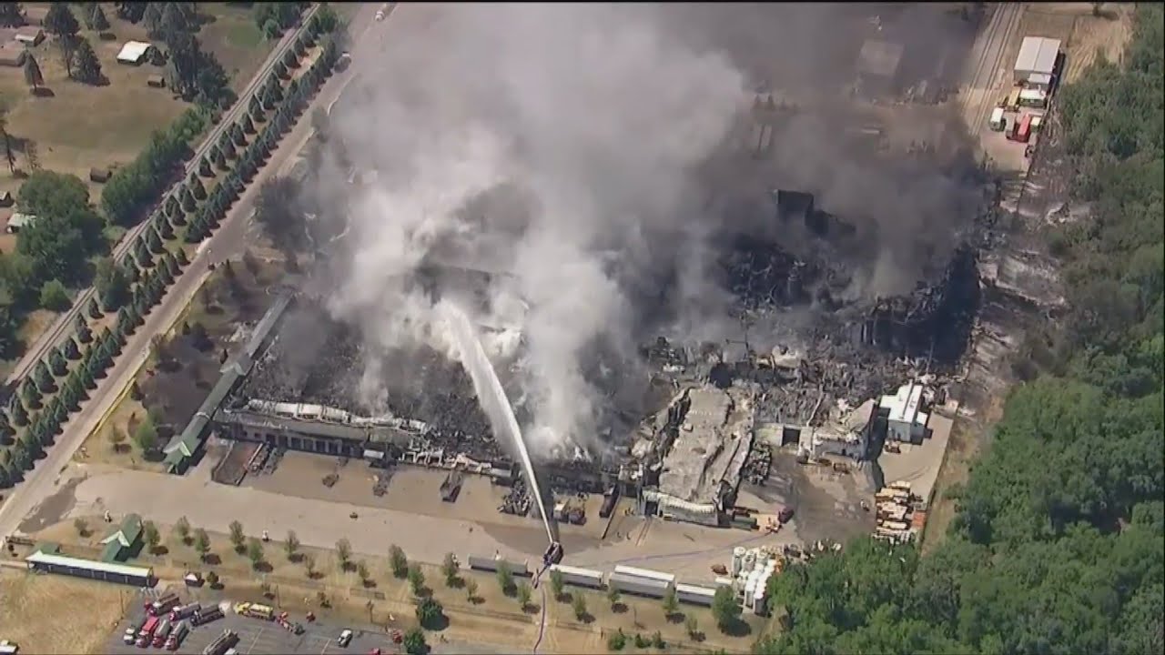 Fire continues to burn for 2nd day following Rockton Chemtool explosion ...