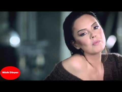 Ebru Gündeş -  Araftayım