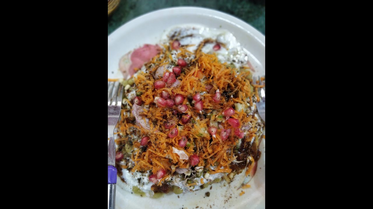 Roti se Mughlai Parathe #Mughlai paratha #Mughlai chaat#moglai porota # ...