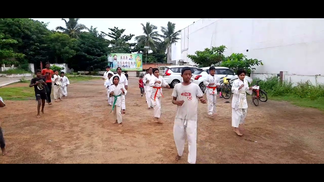 knee attack practice - YouTube