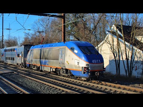 MARC HHP-8 "Hippo" #4911 Powers 421 out of Odenton, MD | 1/9/2023 - YouTube