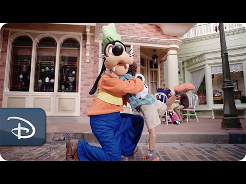 First Hug | Walt Disney World Resort - YouTube