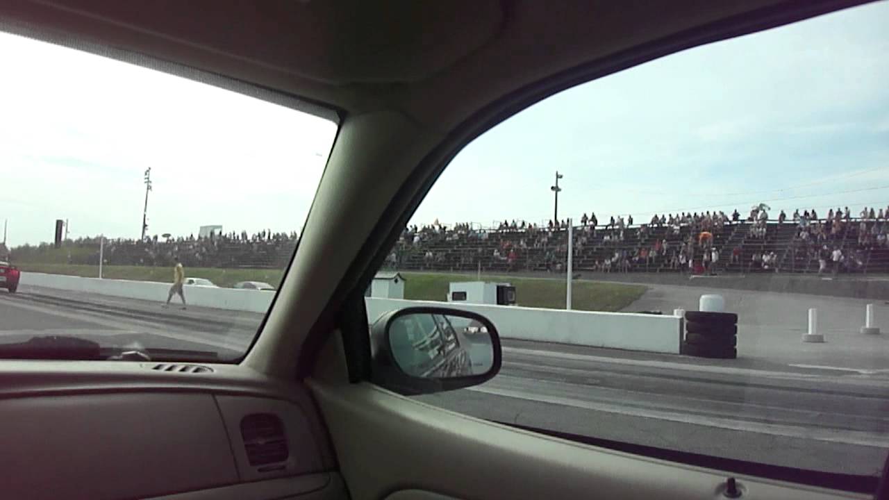 crown victoria vs ford mustang 2010 gt/cs drag racing race - YouTube
