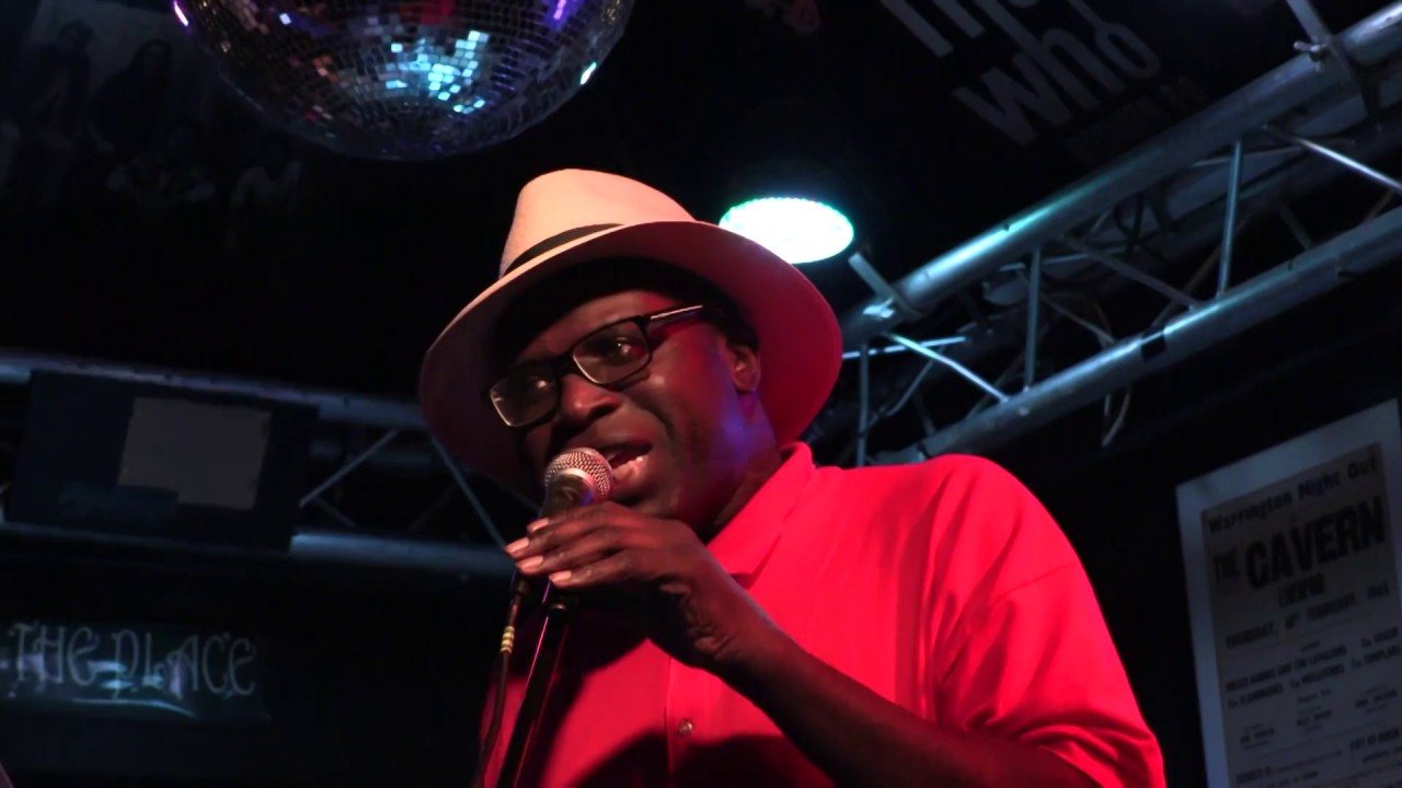 George Jack performing Give me back my wig - YouTube