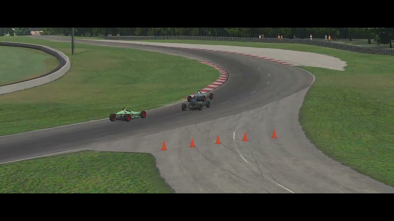 Formula Vee crash in Summit Point Raceway - YouTube