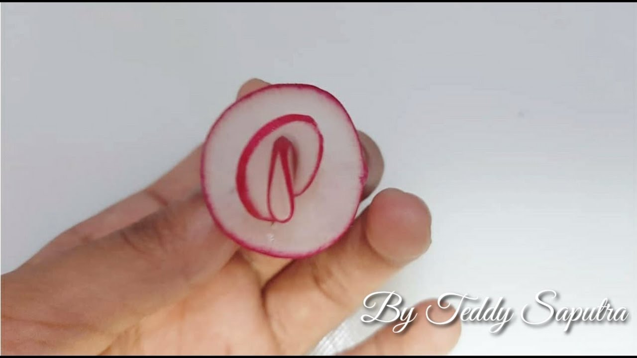 Art in red radish || How to make red radish garnish - YouTube