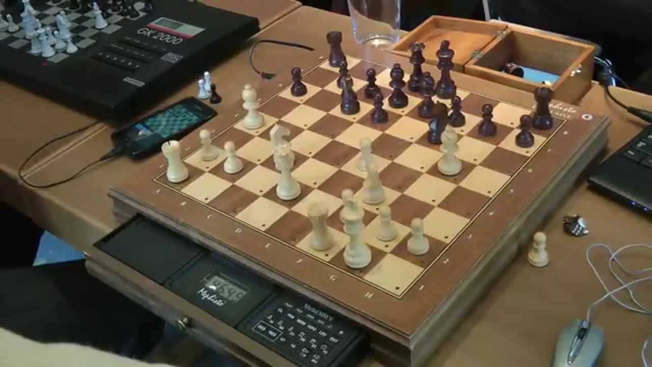 Oldie Schachcomputer Turnier 2015 - Klingenberg am Main - YouTube